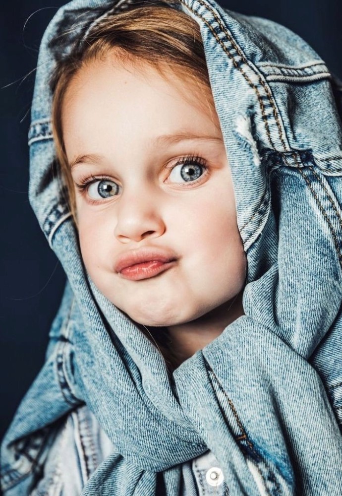 Elin T | Network Model Agency