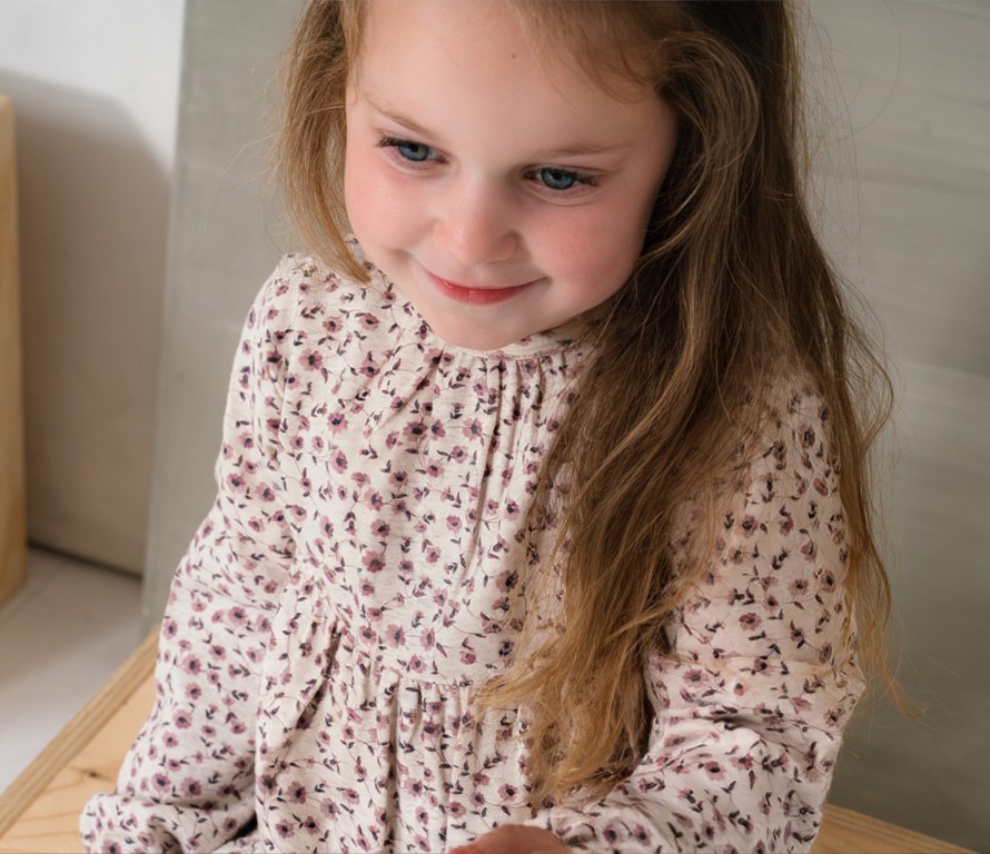 Elin T | Network Model Agency