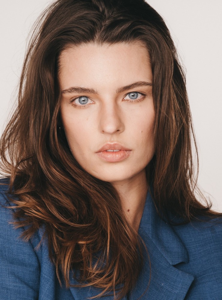 Ella M | Network Model Agency