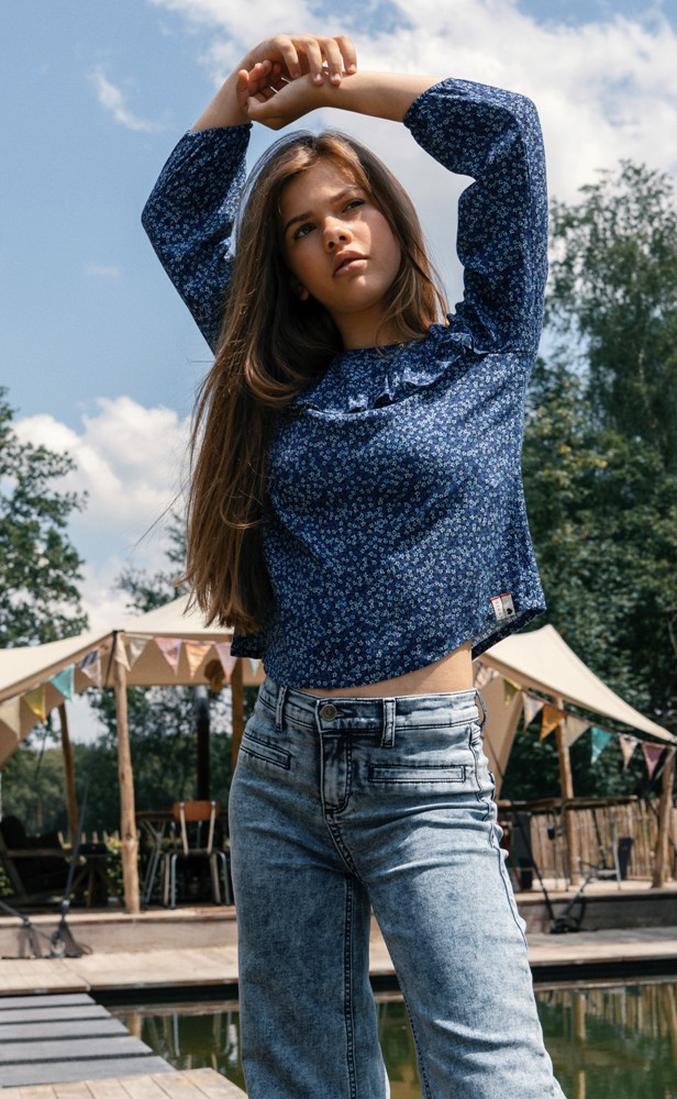 Ella D | Network Model Agency