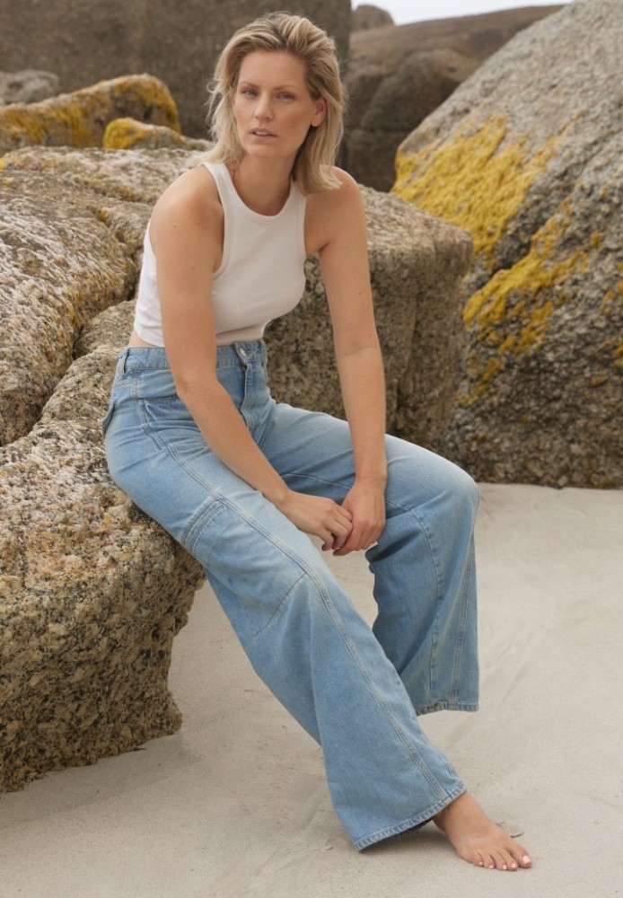 Ellen G | Network Model Agency