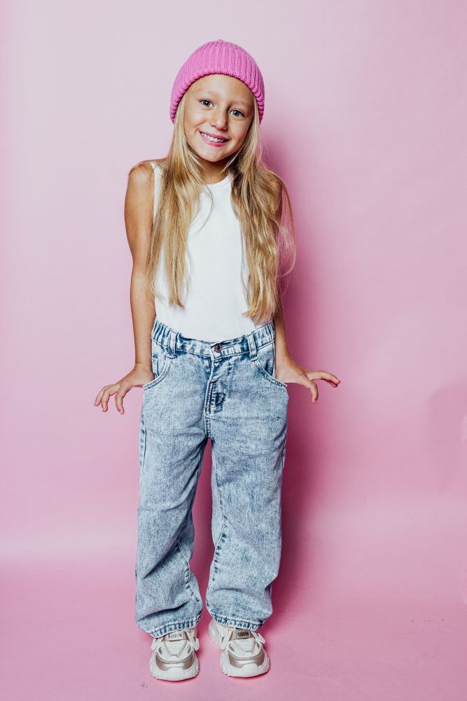 Ellie VH | Network Model Agency