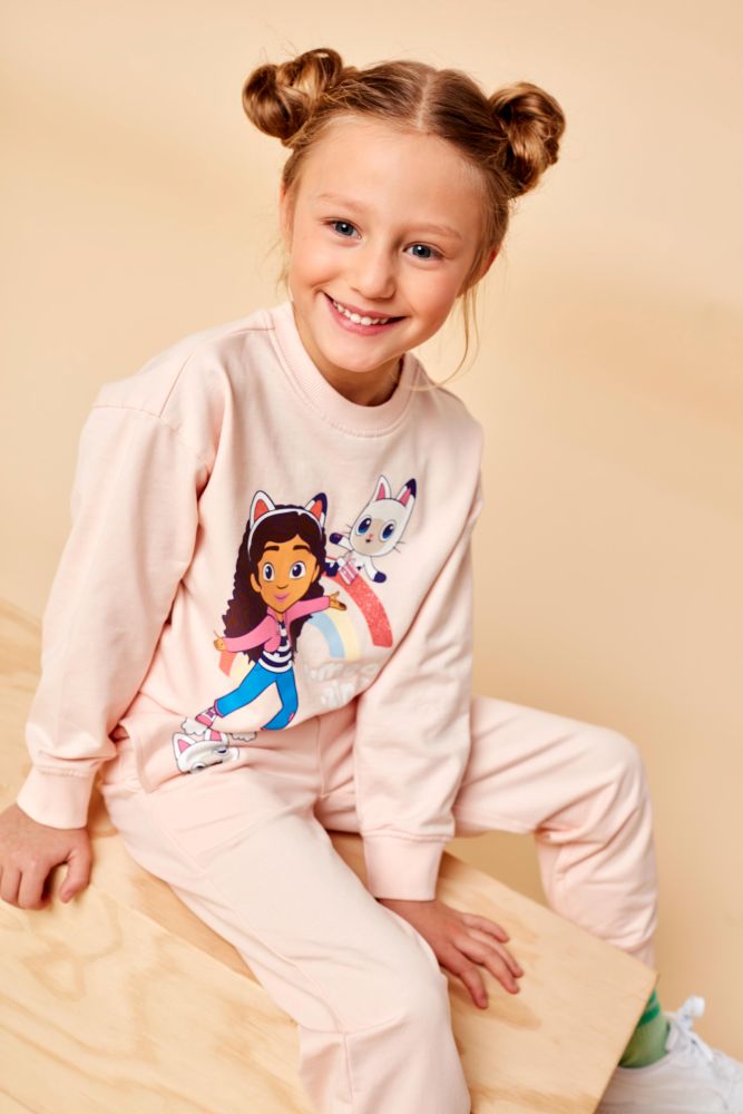 Ellie VH | Network Model Agency