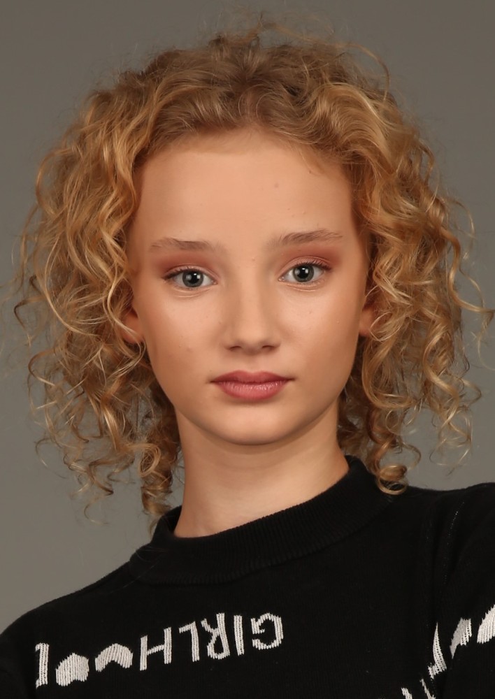 Eloïse S | Network Model Agency