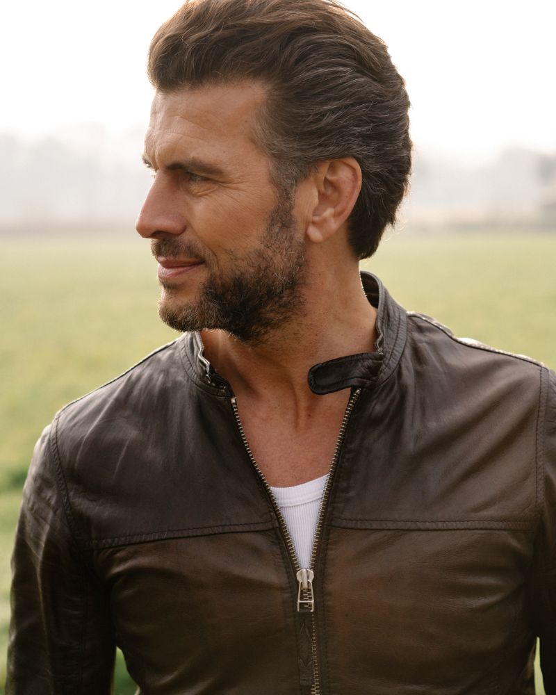 Elton I | Network Model Agency
