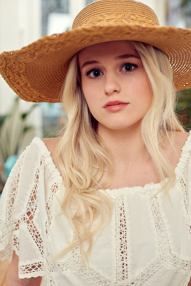 Emma L | Network Model Agency