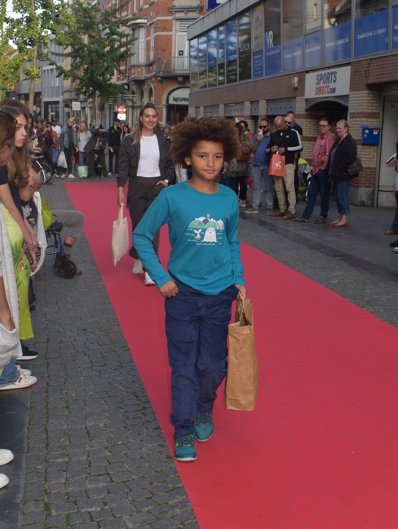 Emmanuel B | Network Model Agency