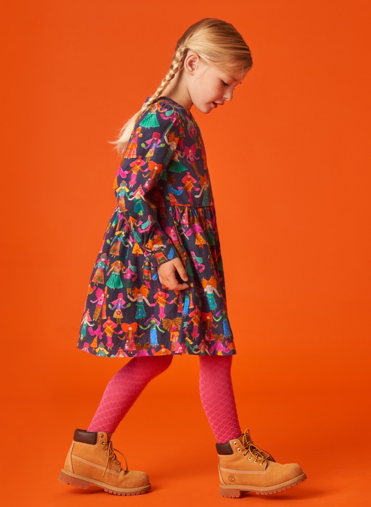 Estée DW | Network Model Agency