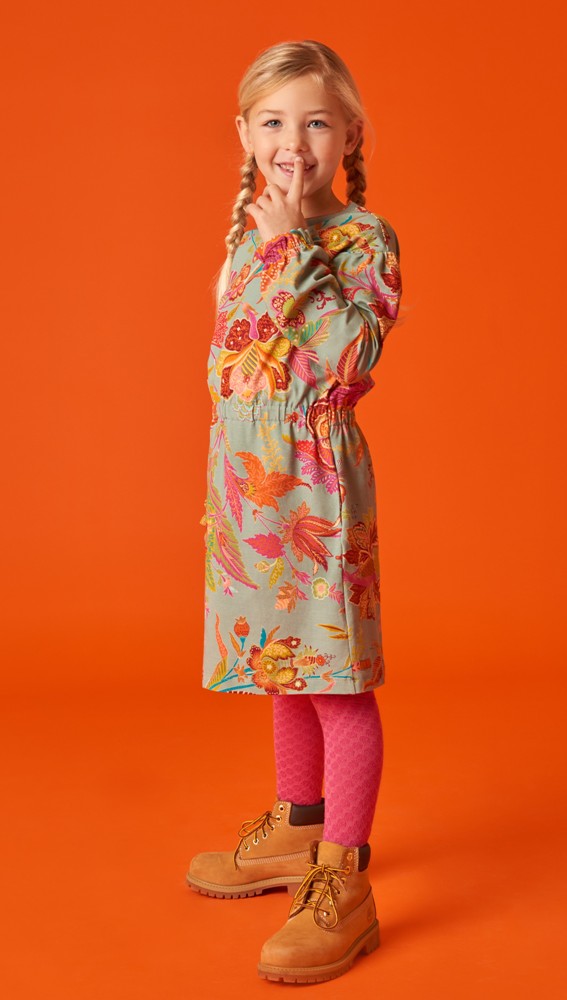 Estée DW | Network Model Agency