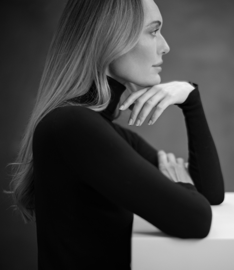 Ester VDB | Network Model Agency