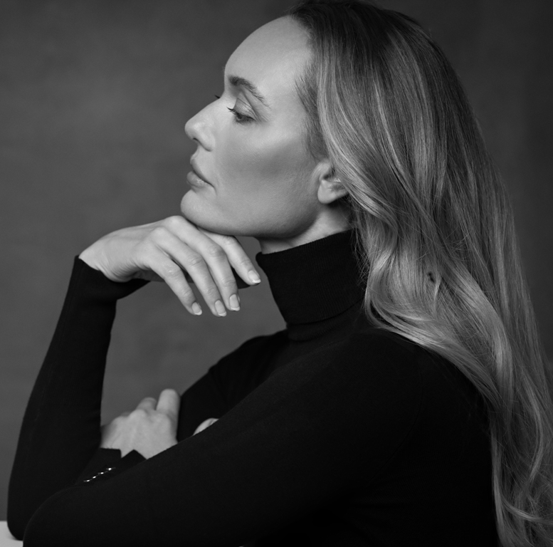 Ester VDB | Network Model Agency