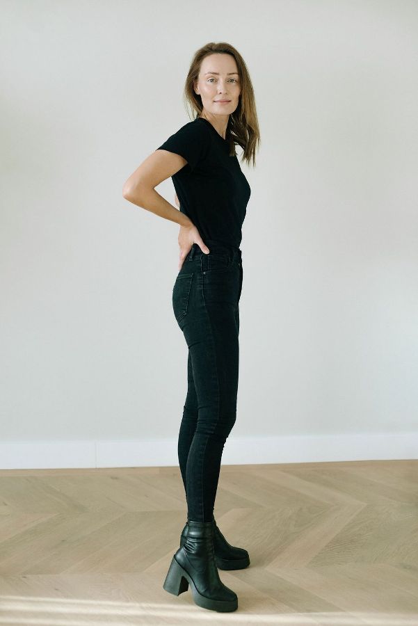 Eva S | Network Model Agency
