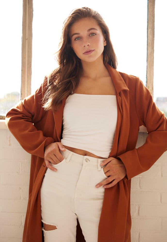 Faye M | Network Model Agency