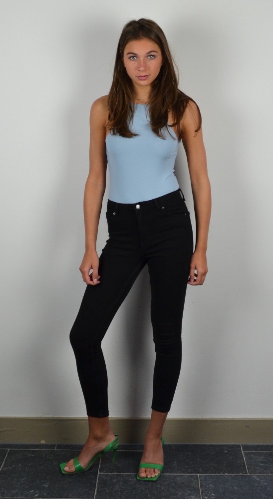 Faye M | Network Model Agency