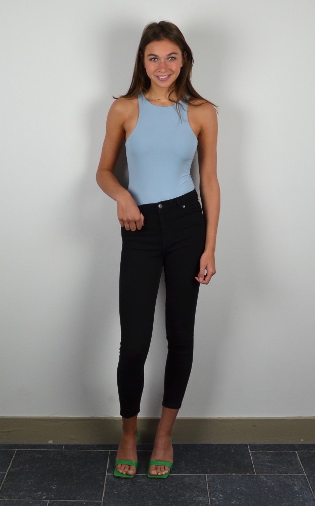 Faye M | Network Model Agency
