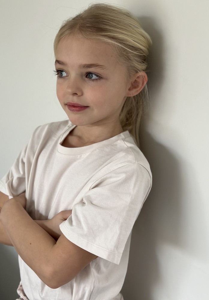 Féline DW | Network Model Agency