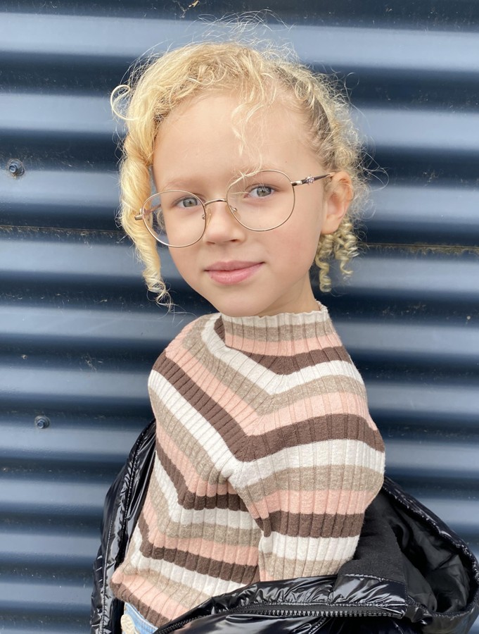 Florence W | Network Model Agency