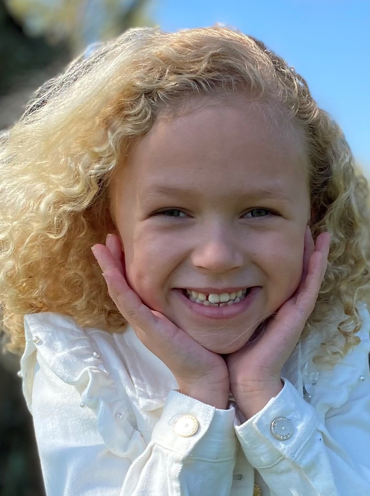 Florence W | Network Model Agency
