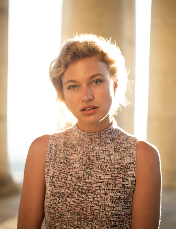 Hanna VH | Network Model Agency