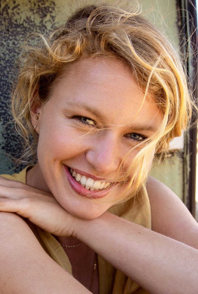 Hanna VH | Network Model Agency