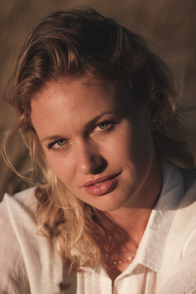Hanna VH | Network Model Agency