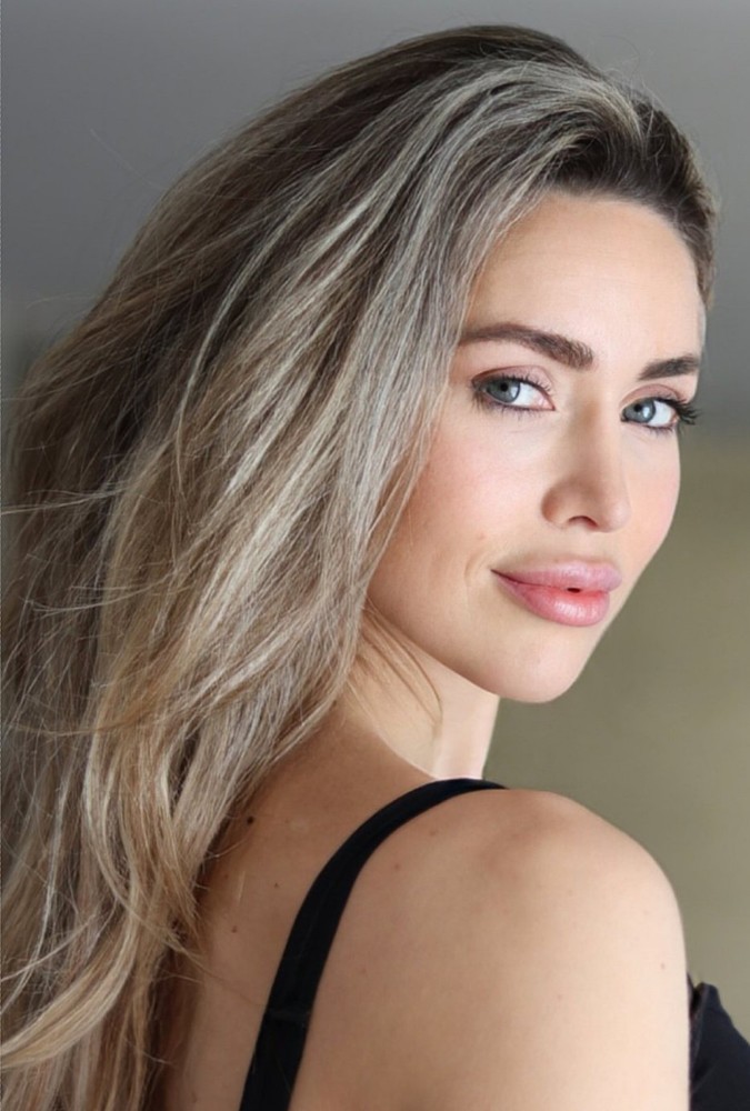 Lucienne V | Network Model Agency