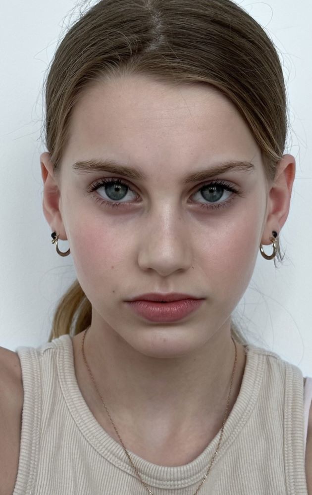 Lizzie S | Network Model Agency