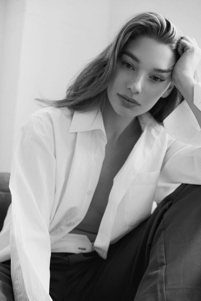 Isabelle vdB | Network Model Agency