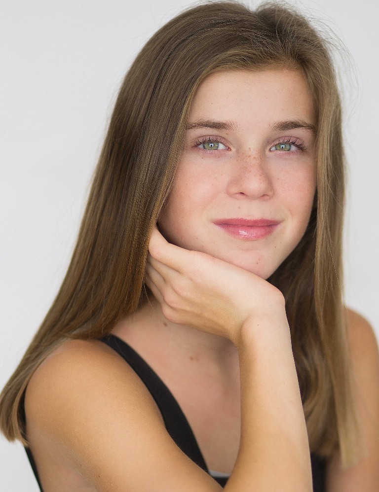 Julie G | Network Model Agency