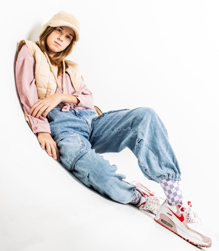 Julie G | Network Model Agency