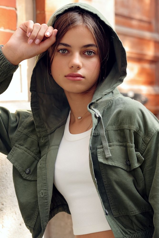 Laura G | Network Model Agency