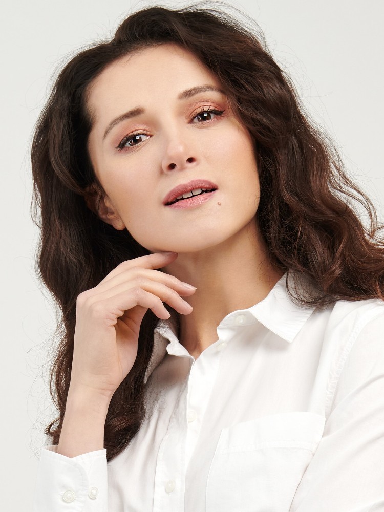 Laura M | Network Model Agency