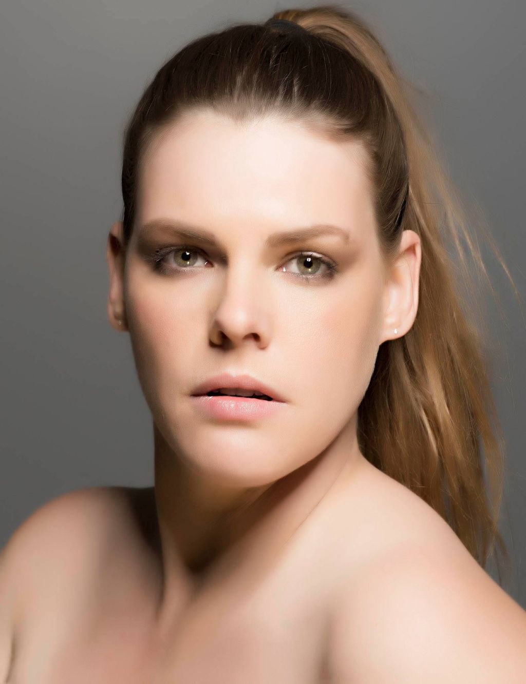 Liv T | Network Model Agency