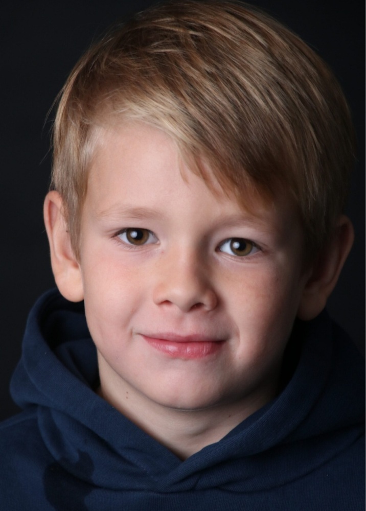 Louis D | Network Model Agency