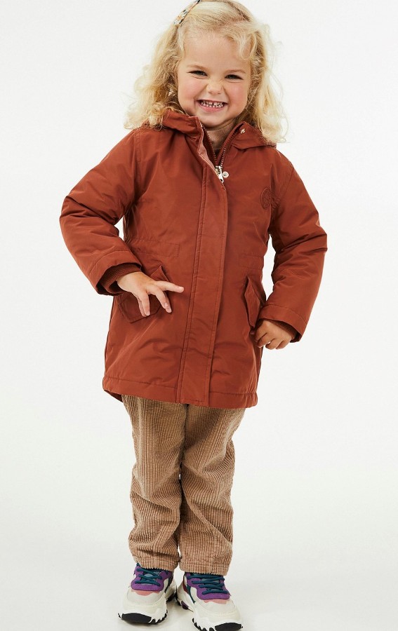 Louise DM | Network Model Agency