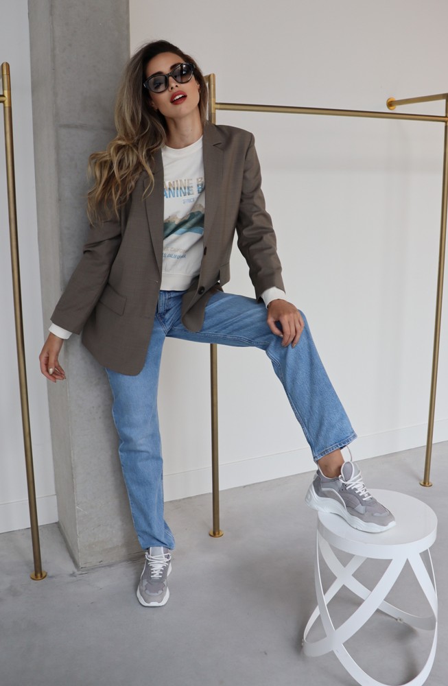 Lucienne V | Network Model Agency