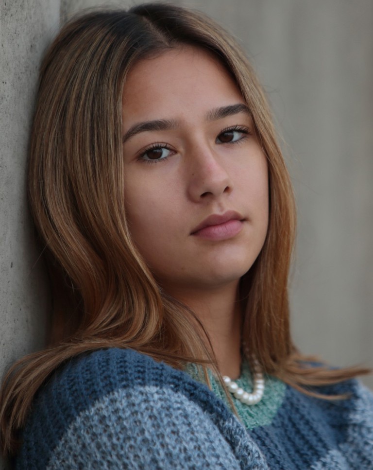 Luna S | Network Model Agency