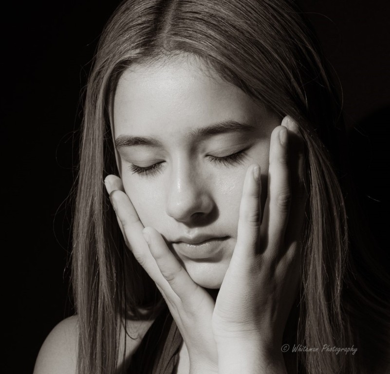 Luna S | Network Model Agency