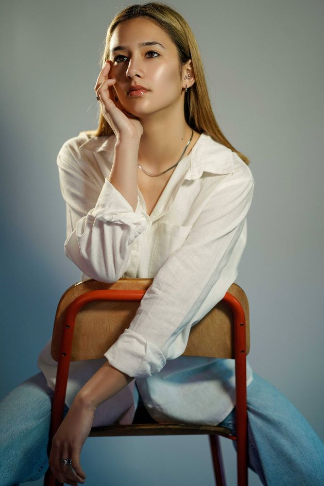 Luna S | Network Model Agency