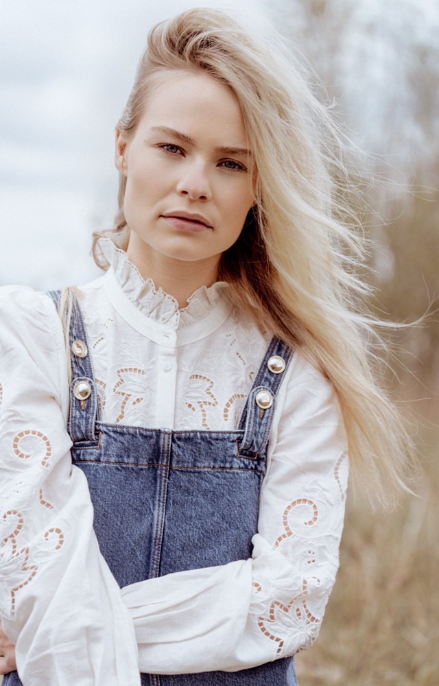 Merel Z | Network Model Agency