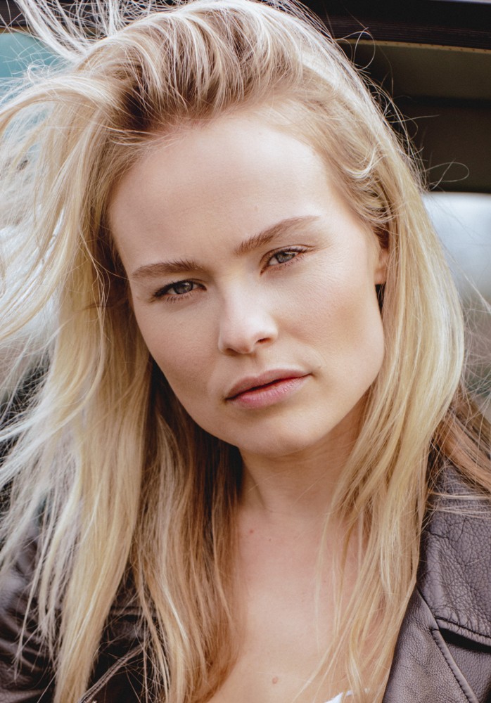 Merel Z | Network Model Agency