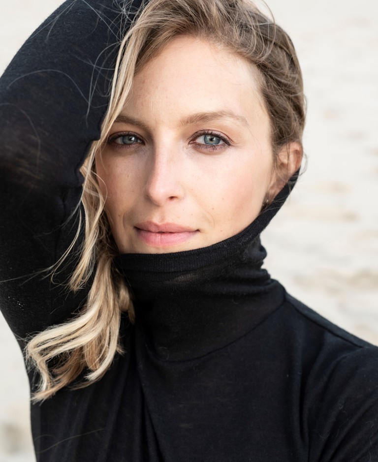 Michelle W | Network Model Agency