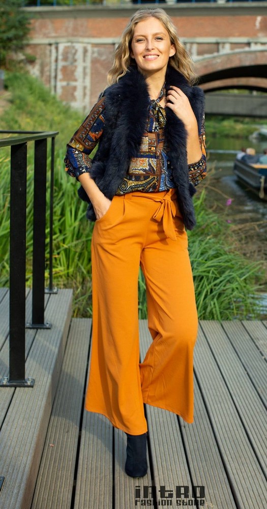 Michelle W | Network Model Agency