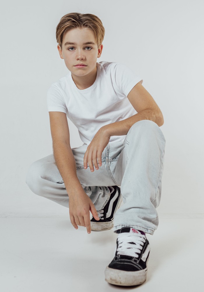 Mik G | Network Model Agency