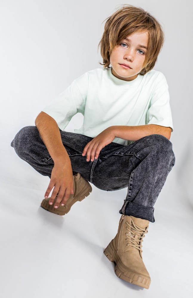 Mik G | Network Model Agency
