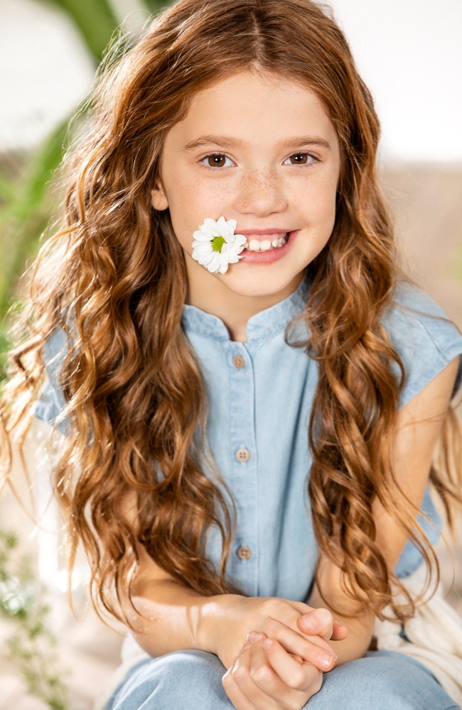 Mira C | Network Model Agency