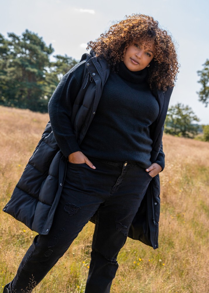 Sharon D | Network Model Agency