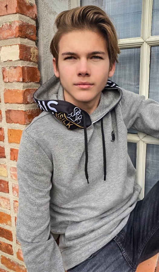 Daan V | Network Model Agency