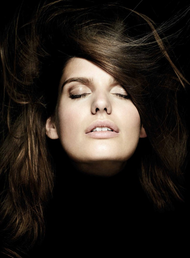 Anouk H | Network Model Agency