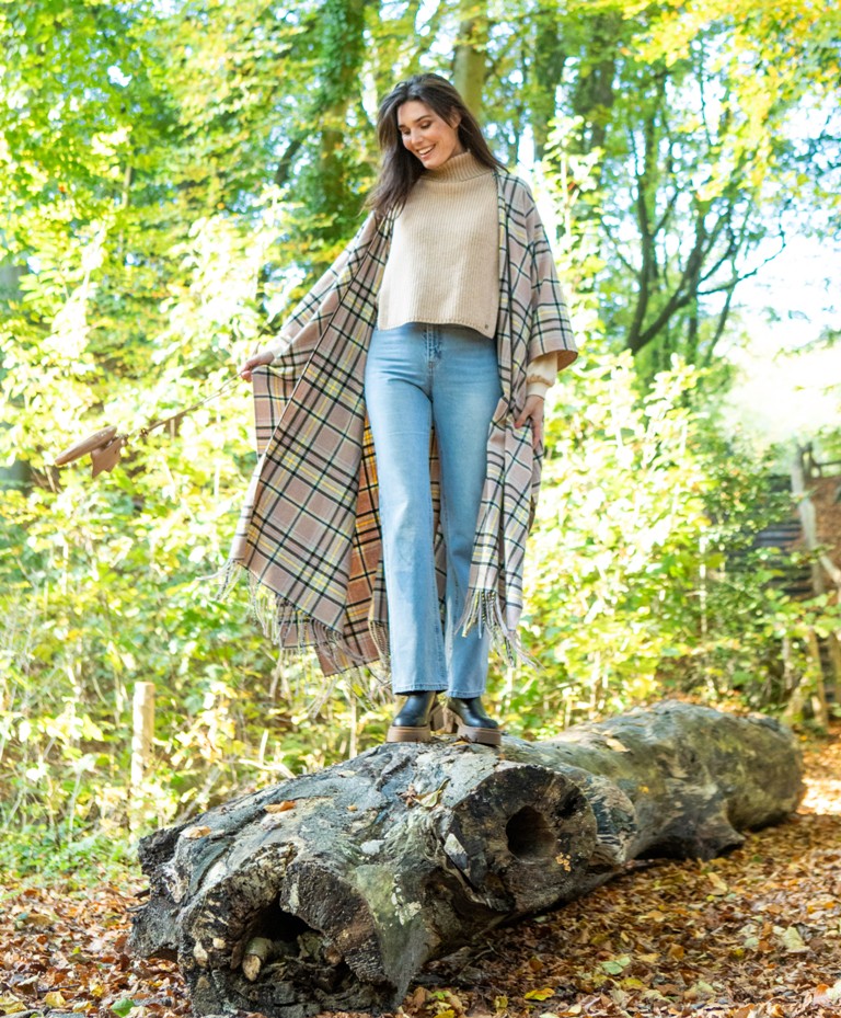 Nanna S | Network Model Agency